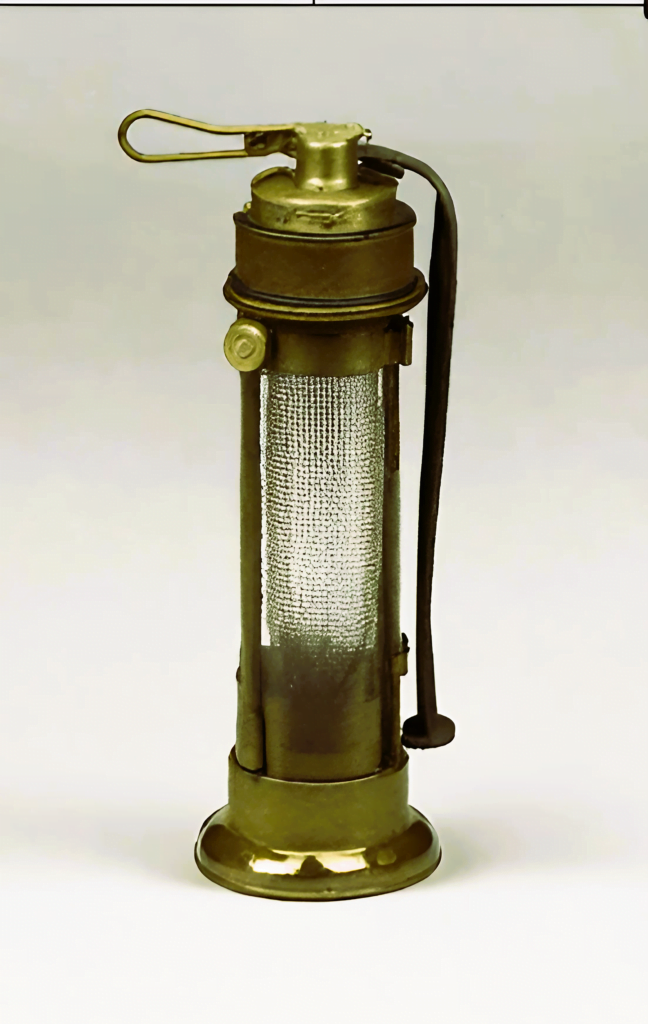 The Invention of The Light Bulb: The Remarkable Journey of Electric ...