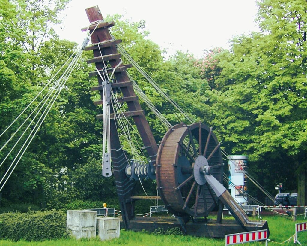 The History of Cranes: 12 Types and Technological Evolution